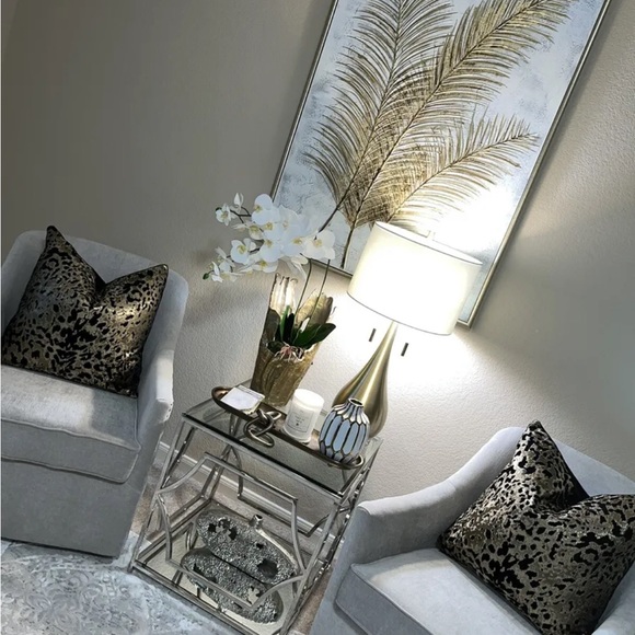 Caldeira Pillows | Accents | Nwt Caldeira Decorative Pillows Read ...